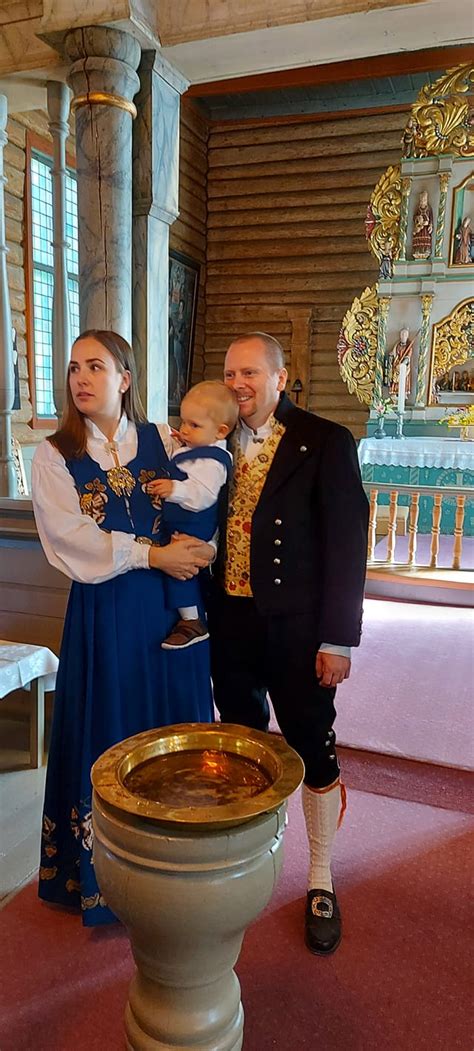 Biri Kirke I Dag Ble Jacob Ramberg Døpt Sønn Av Sigrid Facebook