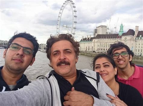 Fazila Qazi And Qaiser Khans Is A Fun Filled Love Story Reviewitpk