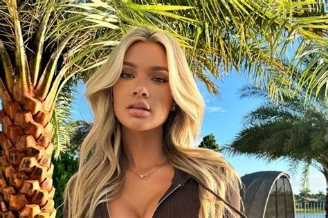 Ex Dallas Cowboys Cheerleader Alexa Collins Sends Internet Into Meltdown With Racy Snaps Daily