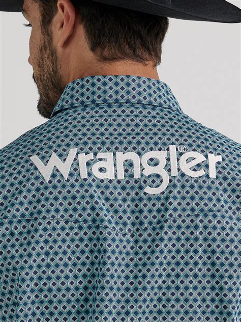 Mens Wrangler® Logo Long Sleeve Western Snap Shirt In Blue Diamonds