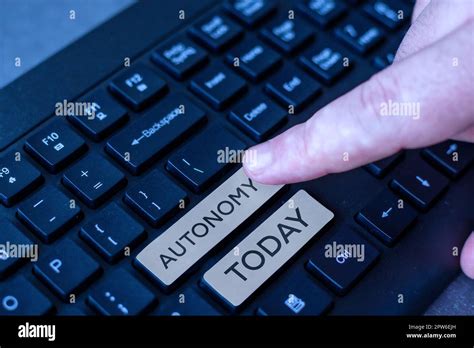 Hand Writing Sign Autonomy Business Approach Vehicle That Can Guide Itself Without Human