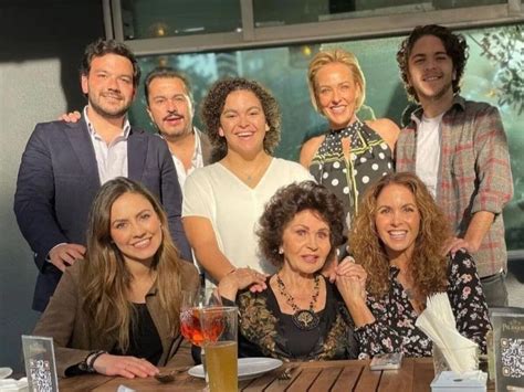 Quién Es Y Dónde Está José Manuel El Hermano De Lucerito Mijares Que