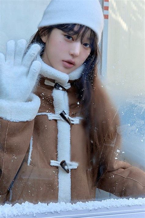 Jang Won Youngs Winter Collection Pictorial Is Also Oozing Beauty