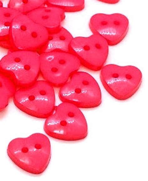 10 50 Or 100 Pink Heart Buttons Plastic Heart Buttons Small Heart