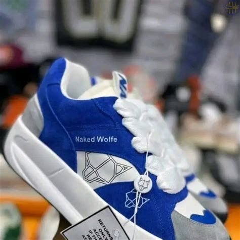 Naked Wolf Proges Market Reseau social d échanges commerciaux