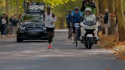 Video Arshad Jamil On Linkedin Even A Hero Needs A Support Team