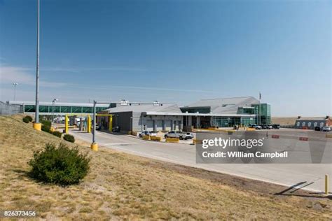 Interstate Border Photos And Premium High Res Pictures Getty Images