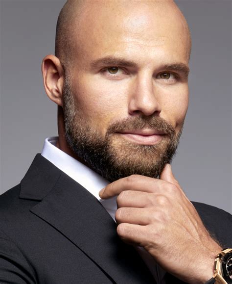 За нас Re Shape Plastic Surgery Clinic