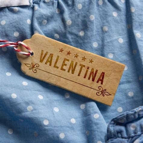 Realistic Label Presentation Psd File Free Download