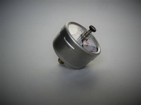 Pressure Gauge Fitted With Min Max Drag Pointer At Todd Briggs Blog
