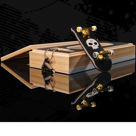 Комплект Tech Deck Pro Series Fingerboard Zero и кутия за съхранение