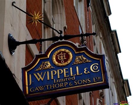 220년간 성직복 제작해 온 英 업체 팬데믹 여파로 폐점 국제 종교신문 1위 크리스천투데이 필라한인 뉴스 정보 센터 Phila Hanin Korean