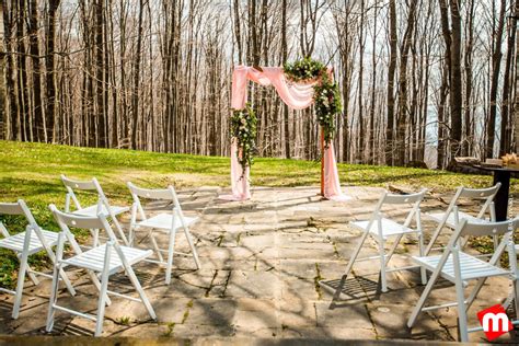 Сватбена агенция Сватбен ден Изнесен ритуал по сключване на граждански брак