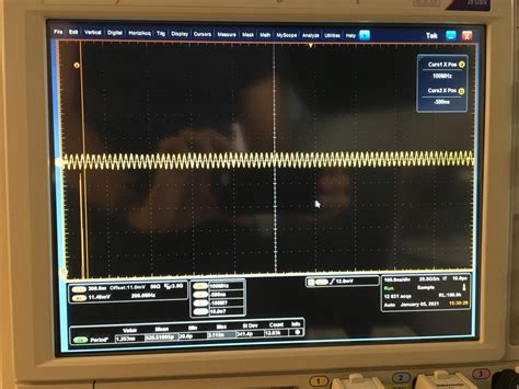 ADS J ADC Normal Operation Data Does Not Look Right But Test Pattern Is Fine Data