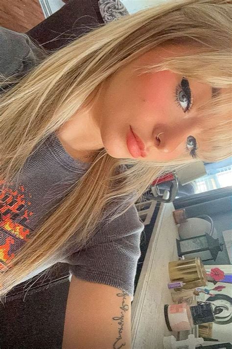 Pin By Kay ︎ On Bangs 2024 Pictures Laverne Bangs Zoe