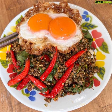 Mark Wiens Wiki Biography Age Gallery Spouse And More