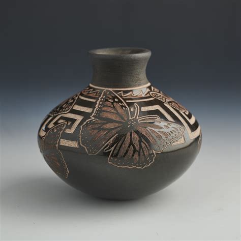 Johnathan Naranjo 18a Monarchs • Native American Collections