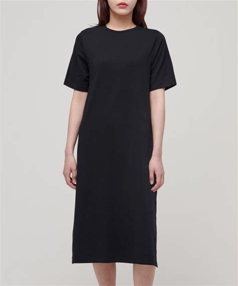 무신사 스탠다드 우먼즈 크루 넥 롱 티셔츠 드레스 블랙 위시버킷