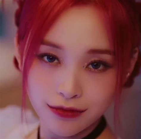 Pin By Mathieu Gomez On Dreamcatcher Dream Catcher Kpop Idol