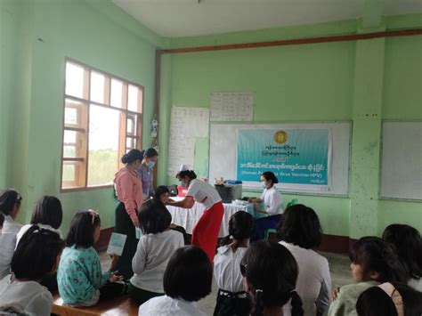 လဲချားမြို့နယ် အ ထ က ခွဲ နောင်မိန်း ကျောင်းတွင် သားအိမ်ခေါင်းကင်ဆာရောဂါ ကာကွယ်ဆေး ထိုးနှံပေး