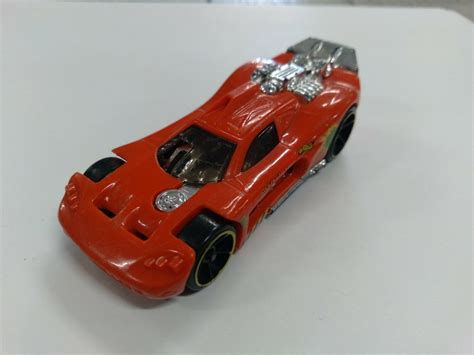 Hot Wheels Acceleracers Spinebuster