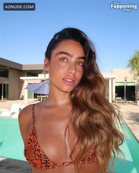 Sommer Ray Sexy Poolside Photoshoot Aznude