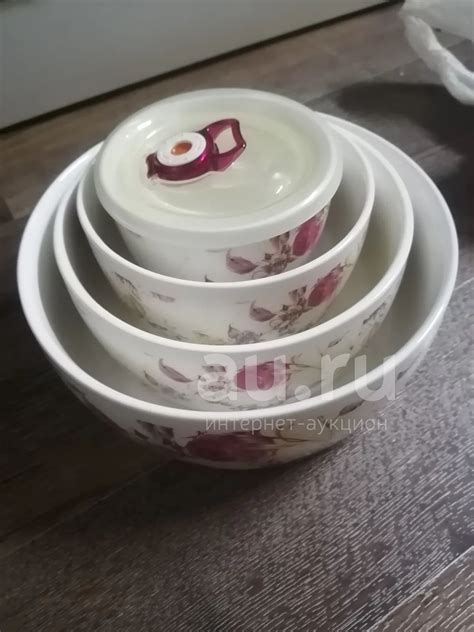 Блюдо — купить в Красноярске Состояние Б у Тарелки блюда салатники на интернет аукционе