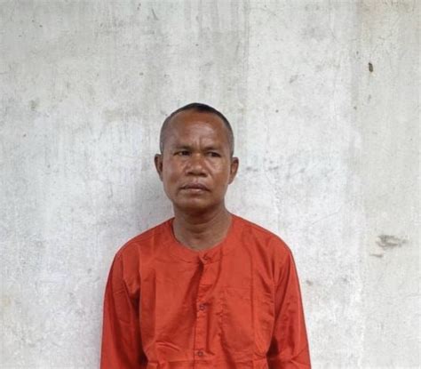 ទីបំផុត ចៅក្រម សាលាដំបូង ខេត្ត កំពង់ ស្ពឺ សម្រេច ឃុំខ្លួនបុរសម្នាក់ដាក់ពន្ធនាគារខេត្ត ពីបទ