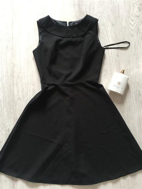 Сукню — ціна 100 грн у каталозі Сукні міді Купити жіночі речі за доступною ціною на Шафі