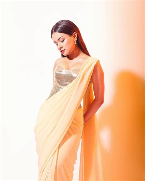 Avneet Kaur In Saree Ravneetkaur20