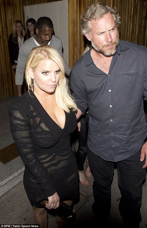 Naked Jessica Simpson Added By