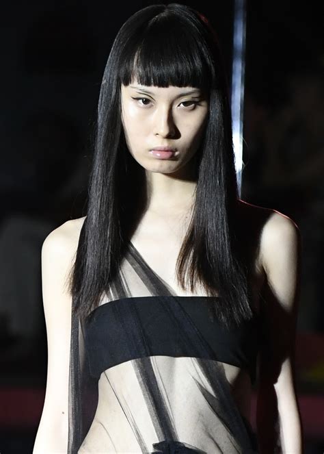 Eye Candy Makeup Trend From Couture Fall 2023 Photos