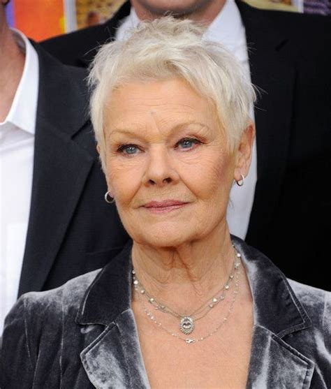 Love Judi Dench The Best Exotic Marigold Hotel New York Premiere Short Pixie Haircuts Cool