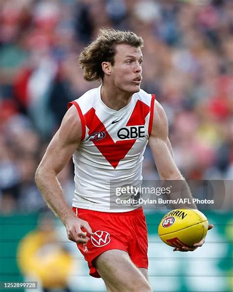 Nick Blakey Of The Swans In Action During The 2023 Afl Round 08 Match