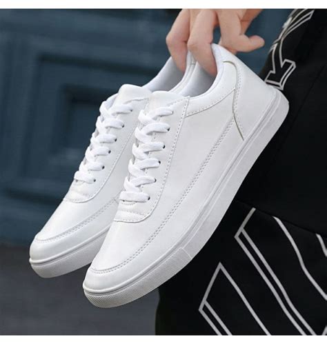 남자 볼넓은 스니커즈 운동화 신발 단화 흰색 검정 티몬