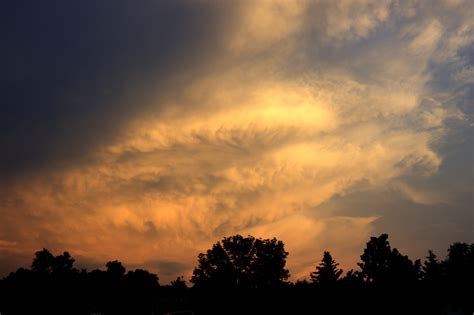 무료 이미지 자연 수평선 태양 해돋이 일몰 햇빛 새벽 분위기 황혼 저녁 극적인 기분 대기 흐리게 하늘