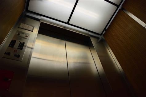Unsafe Scary TikTok Trend What Is The Elevator Game