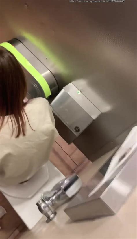 Toilet Voyeur Overstall Brunette Girl Pooping