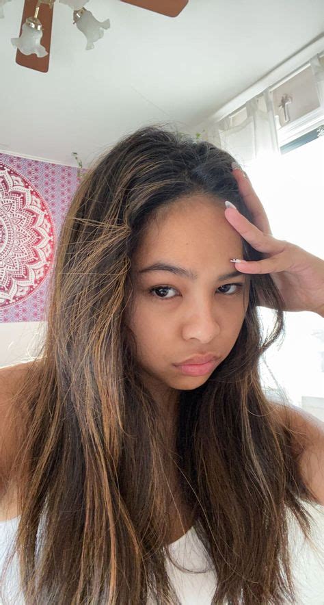 Girls With Big Foreheads Aesthetic