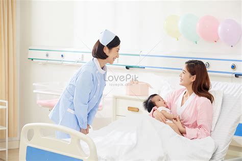 High End Confinement Center Nurses Take Care Of Babies And Mothers