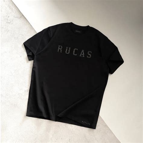 Jual Rucas “the Initial” Python Texture Tee Shopee Indonesia