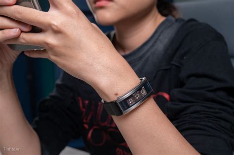 Trên Tay Sony Wena 3 Thiết Bị đeo Có Thể Biến đồng Hồ Không Smart Thành Smart Viết Bởi