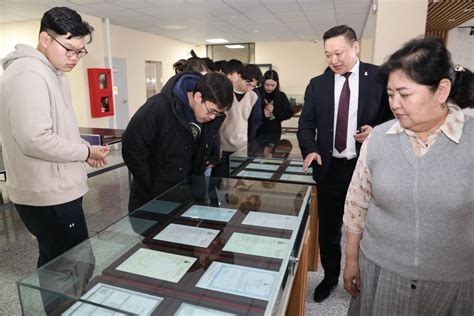 ЕБС ийн сурагчид Улсын Бүртгэлийн байгууллагын үйл ажиллагаатай танилцлаа