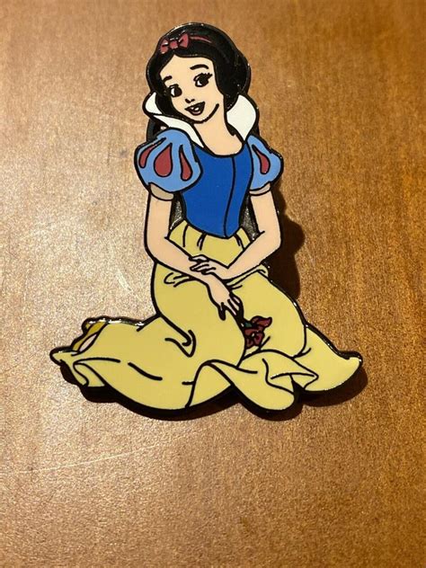 Disney Pin Snow White Seven Dwarfs 2117421341