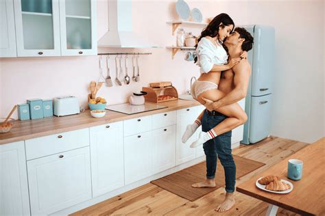 K M C T C D Ng G V I Nam Gi I Nh M Th C N Gi U K M Cho N Ng