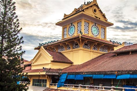 Vi Vu Chợ Bình Tây Ngôi Chợ Cổ Lớn Nhất Sài Thành