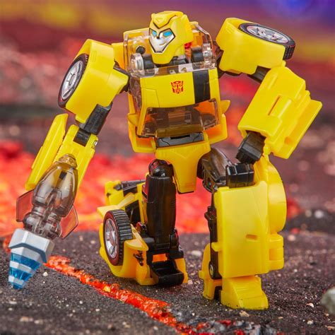 Transformers Generations Legacy United Deluxe Animated Universe Bumblebee