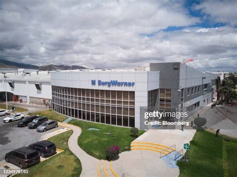 Borg Warner Building Photos And Premium High Res Pictures Getty Images
