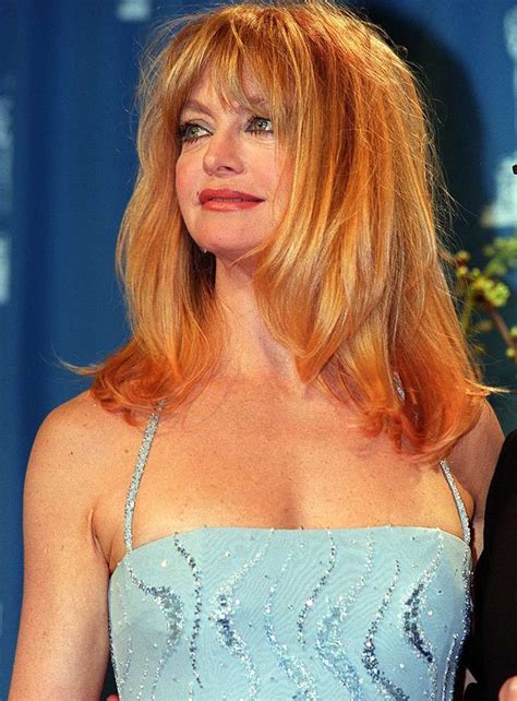 Goldie Hawn At 75 The Hollywood Stars Fashion And Beauty Evolution