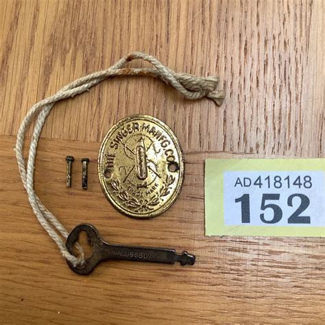 Vtg Singer Sewing Machine Key For Bentwood Carry Case Simanco 96507 Badge £16 32 Picclick Uk